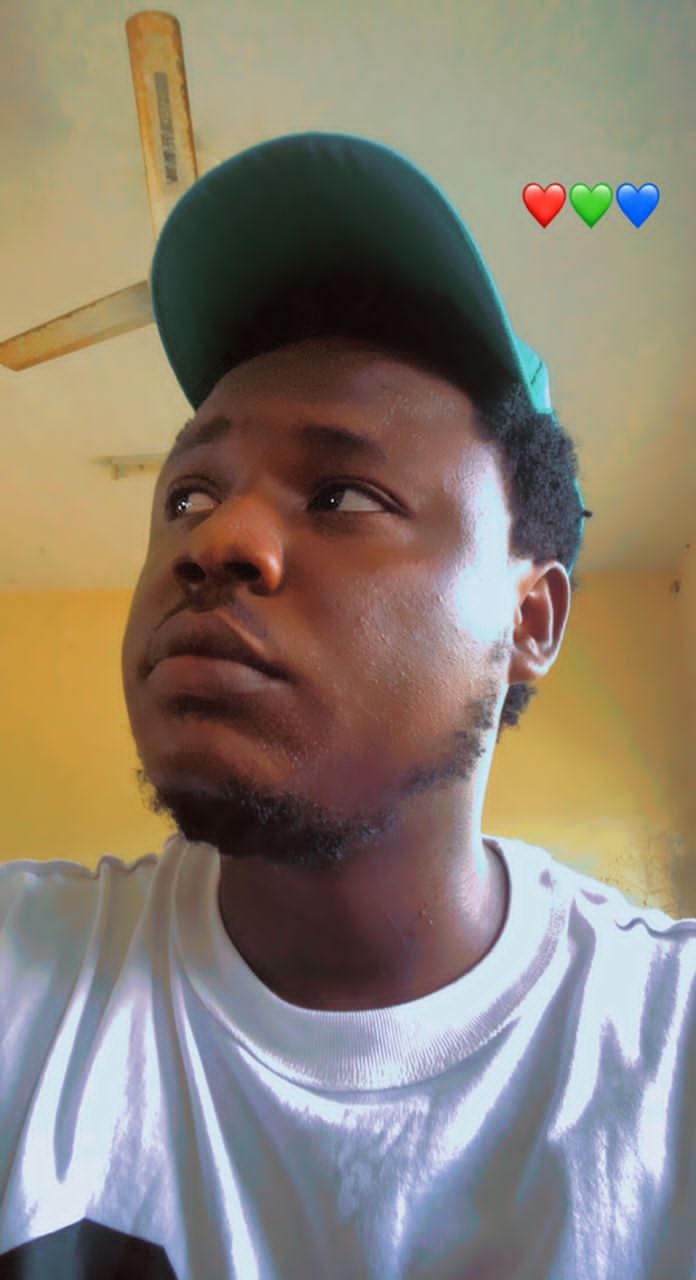 Ekisoweidaniel – Medium