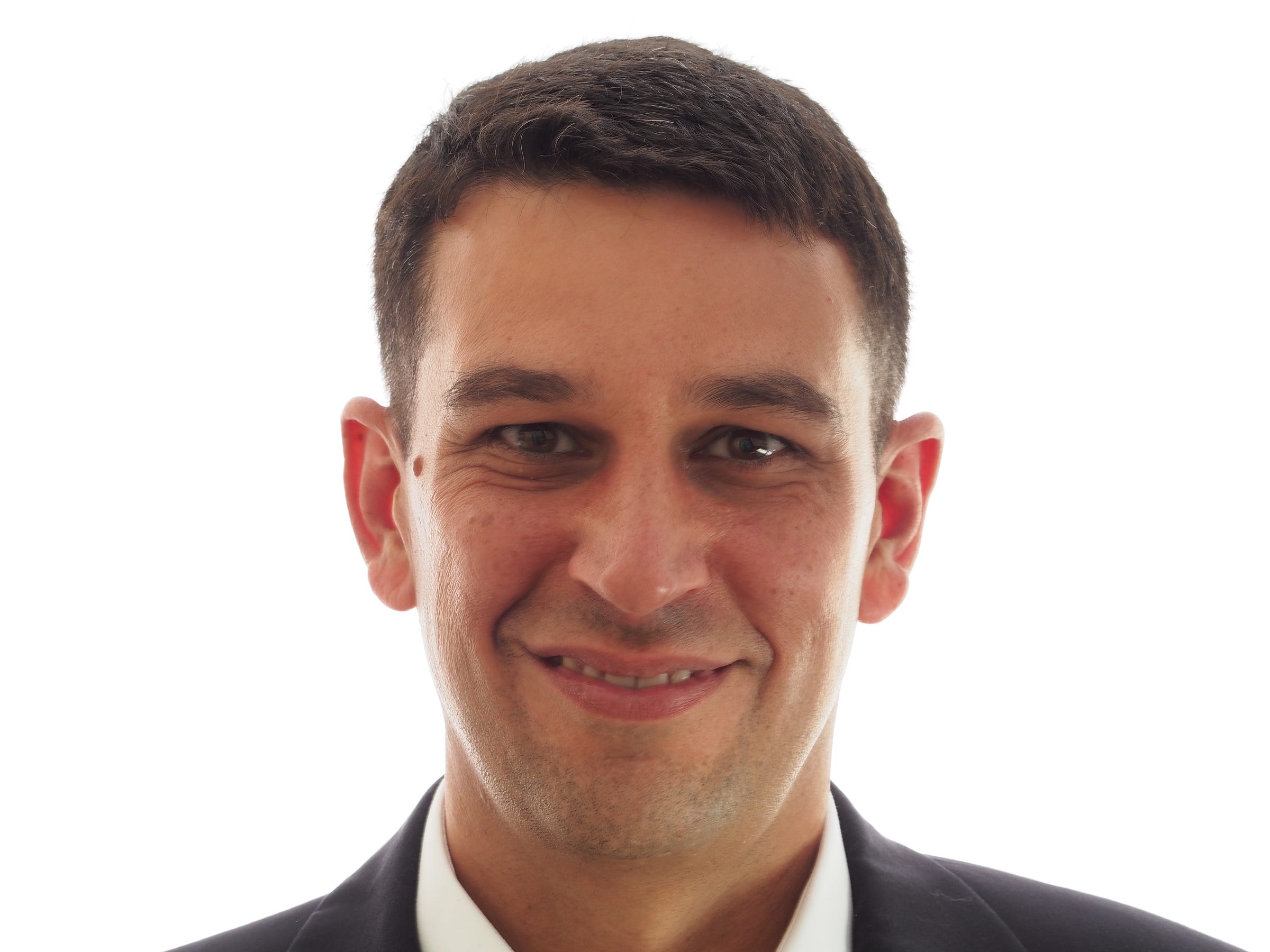 Alan May – Medium