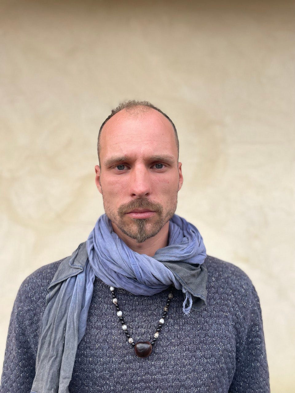 Anton Henrich – Medium