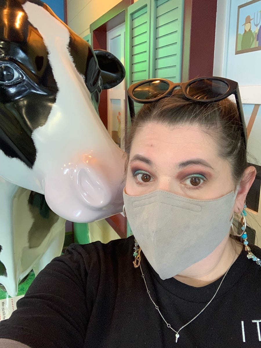 Robyn Hantelman – Medium