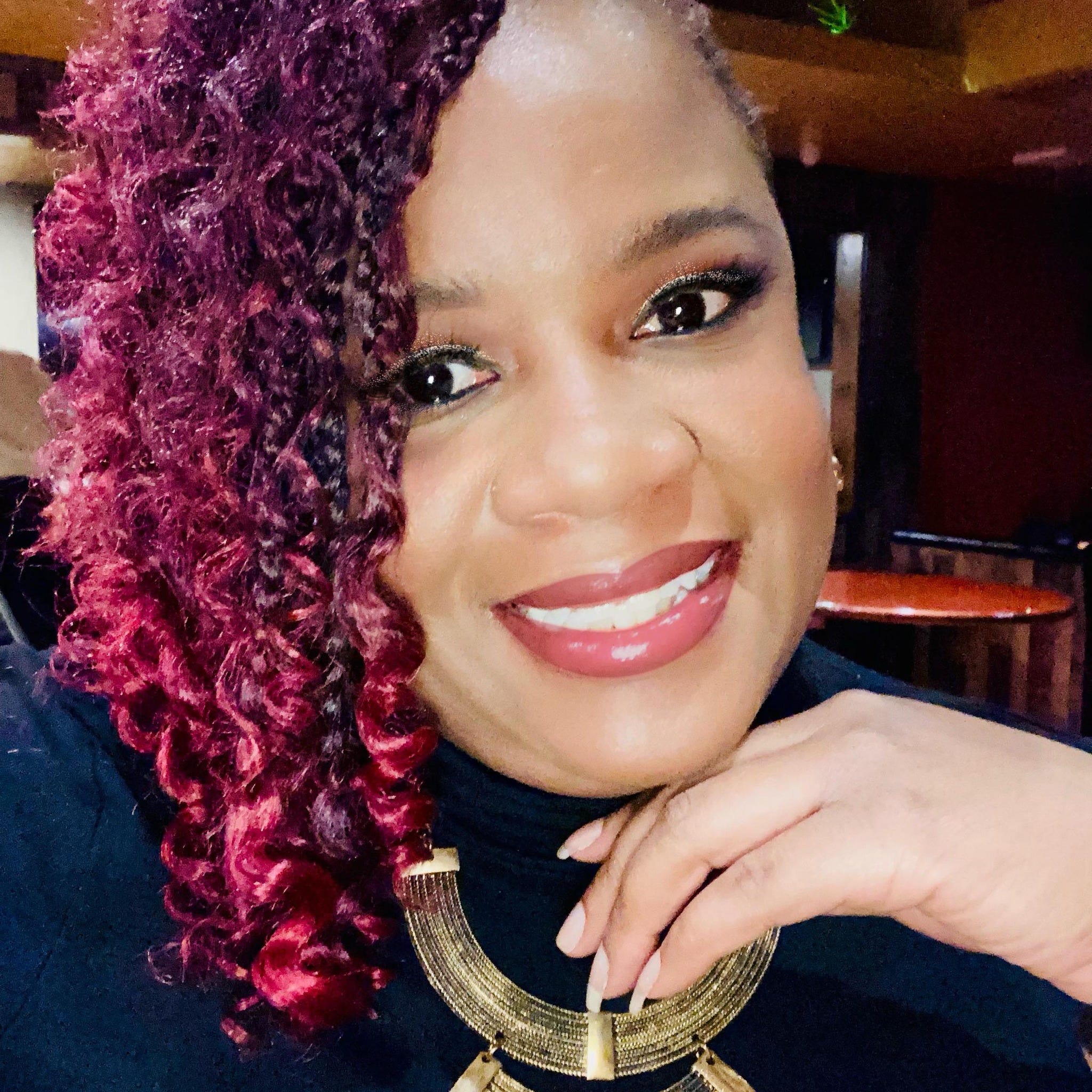 Ms. Love – Medium