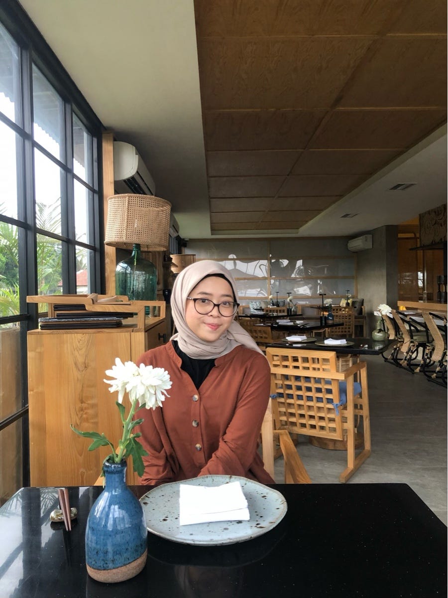 Ghesty Nuraini – Medium