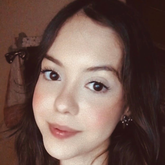 Larissa Pessanha – Medium