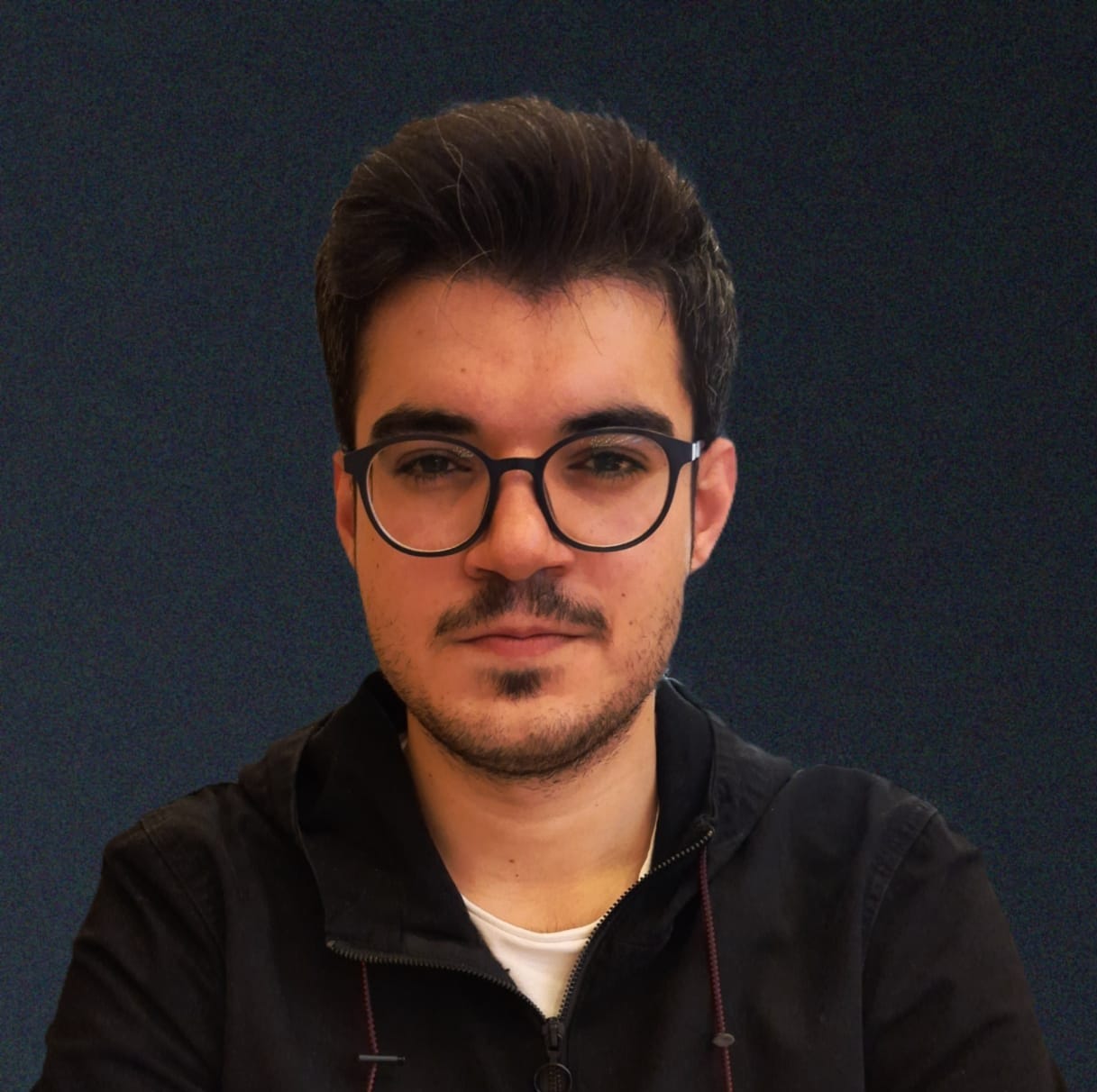Veysel Öz – Medium