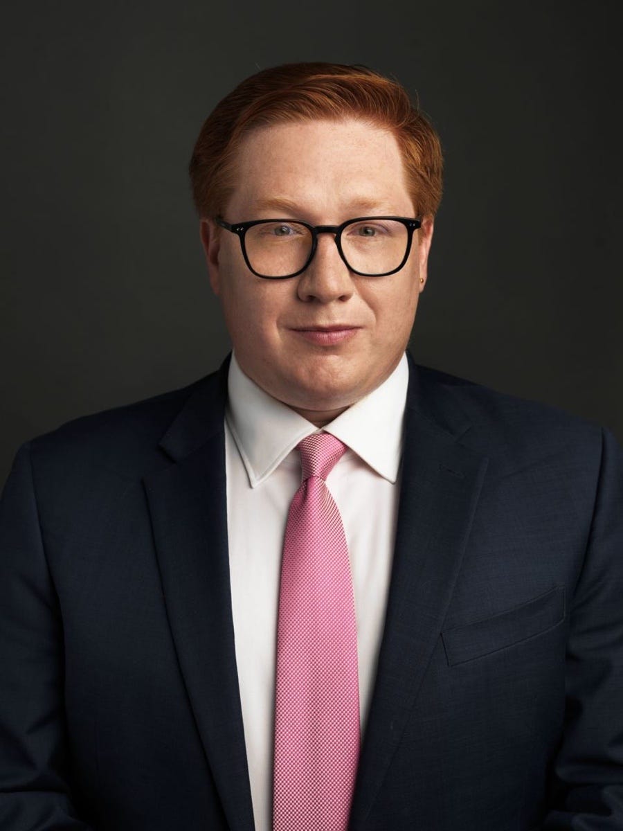 Tony Petrov – Medium