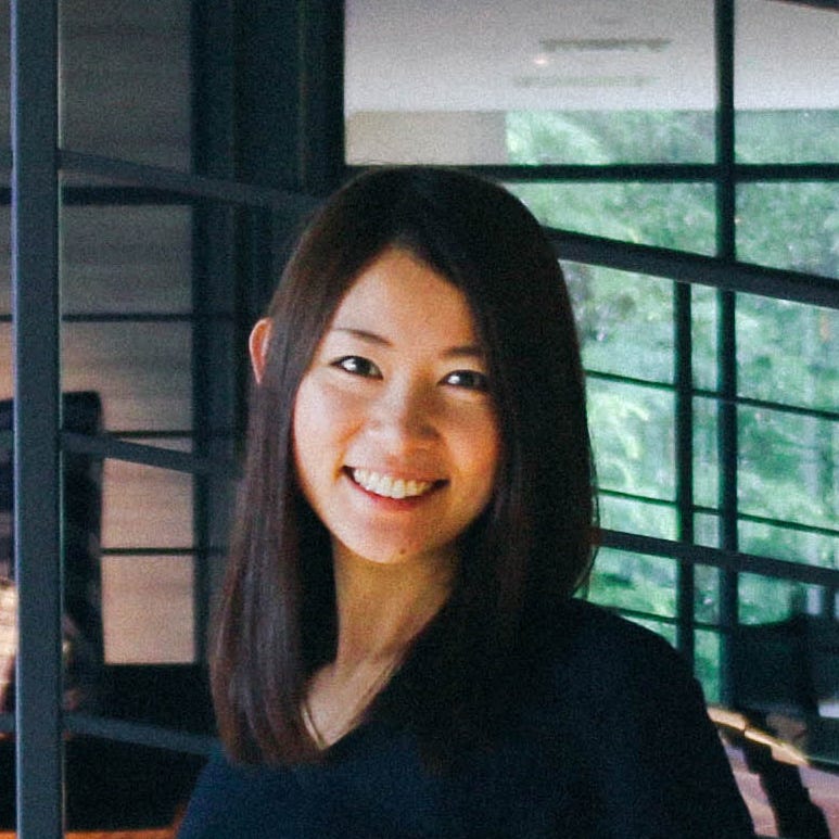 Akiko Naka – Medium