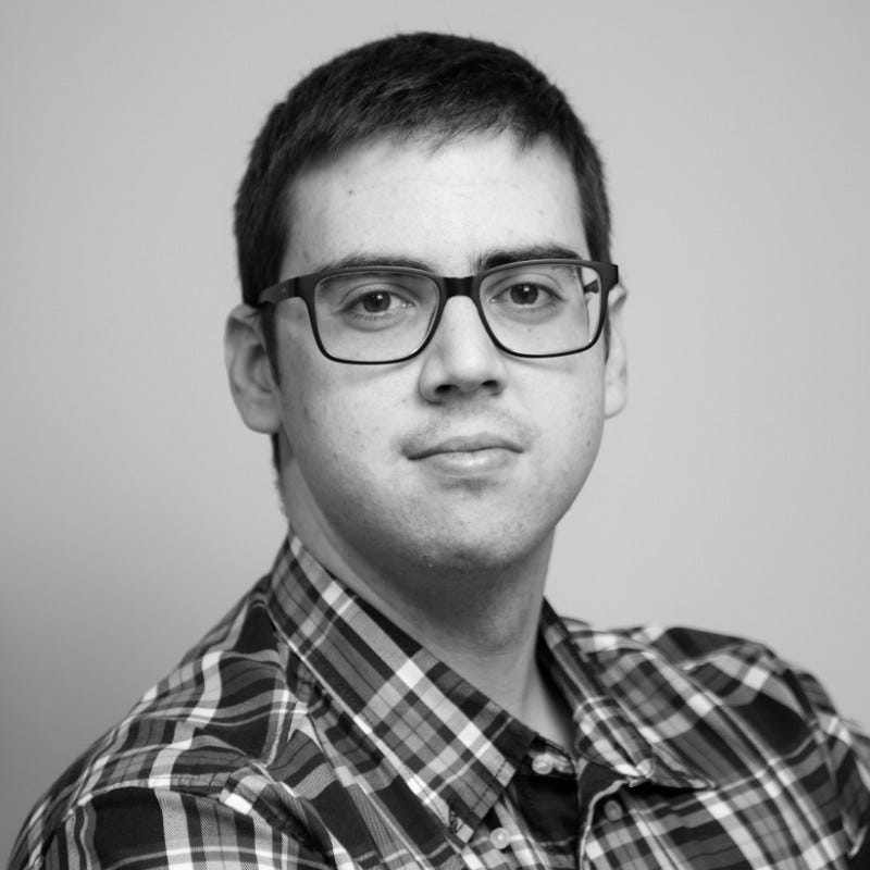 Adrián Vázquez Alarcón – Medium
