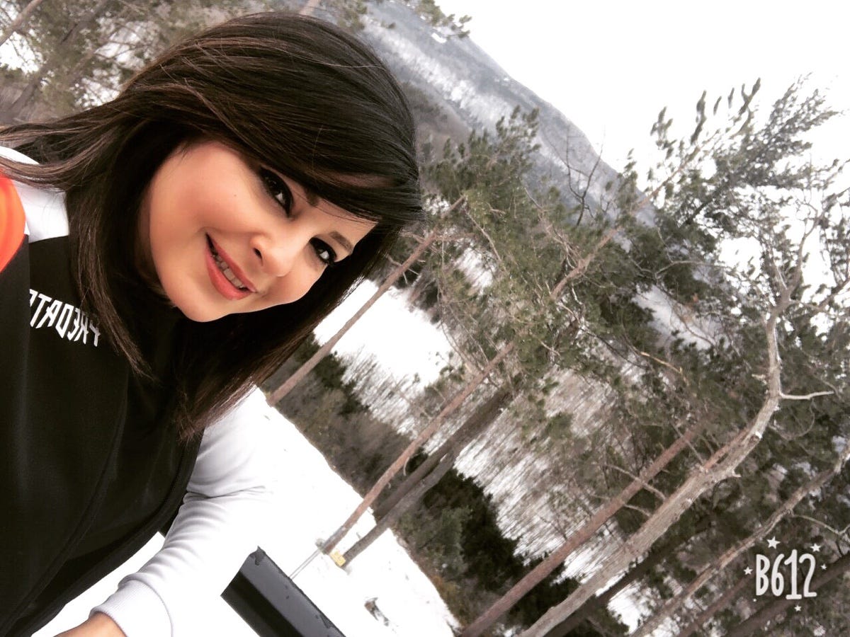 Sharareh Karab – Medium