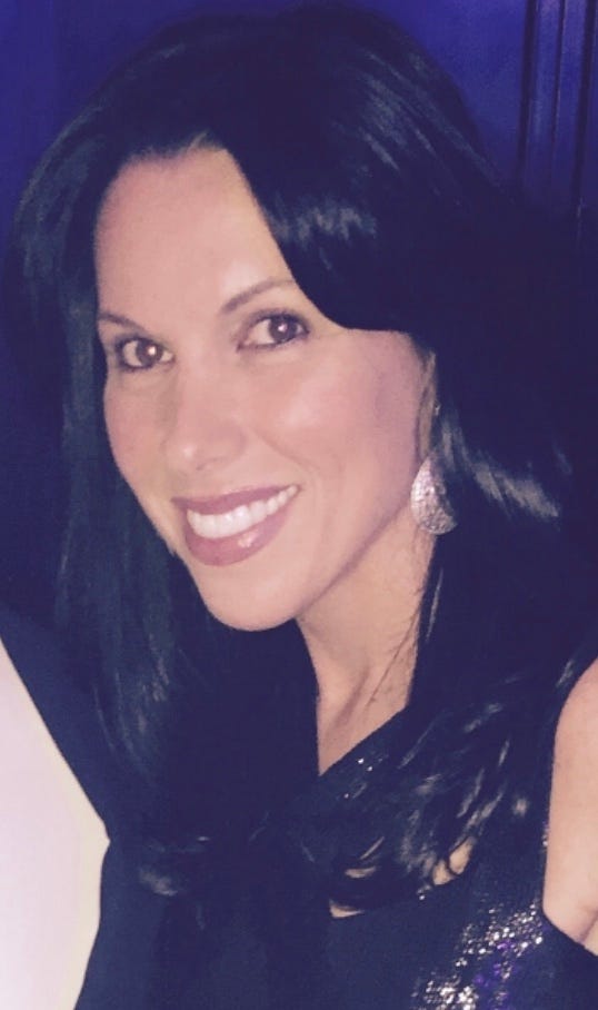 Tara Mark Rosenblum – Medium