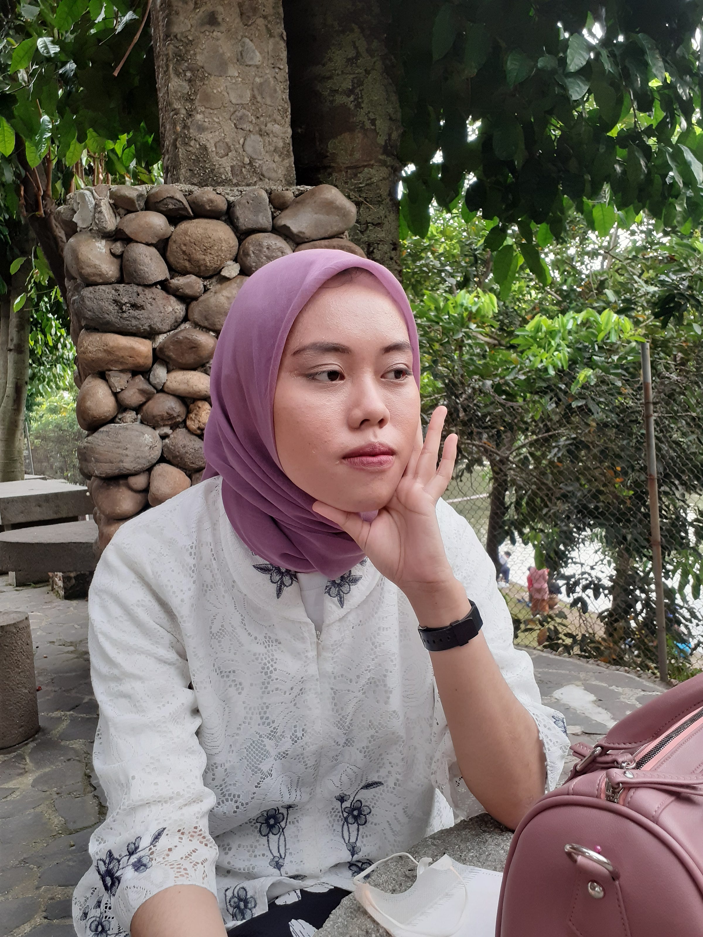 Farhatul Aini – Medium