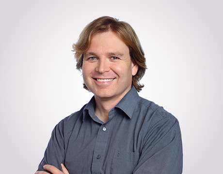 Robert Simmon – Medium