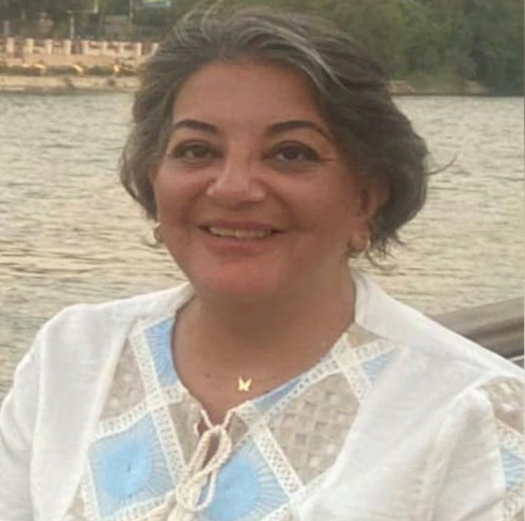 Bothayna M. – Medium