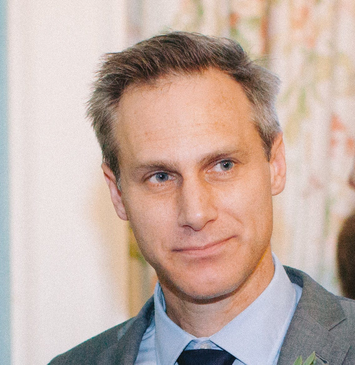 Daniel Strieff – Medium