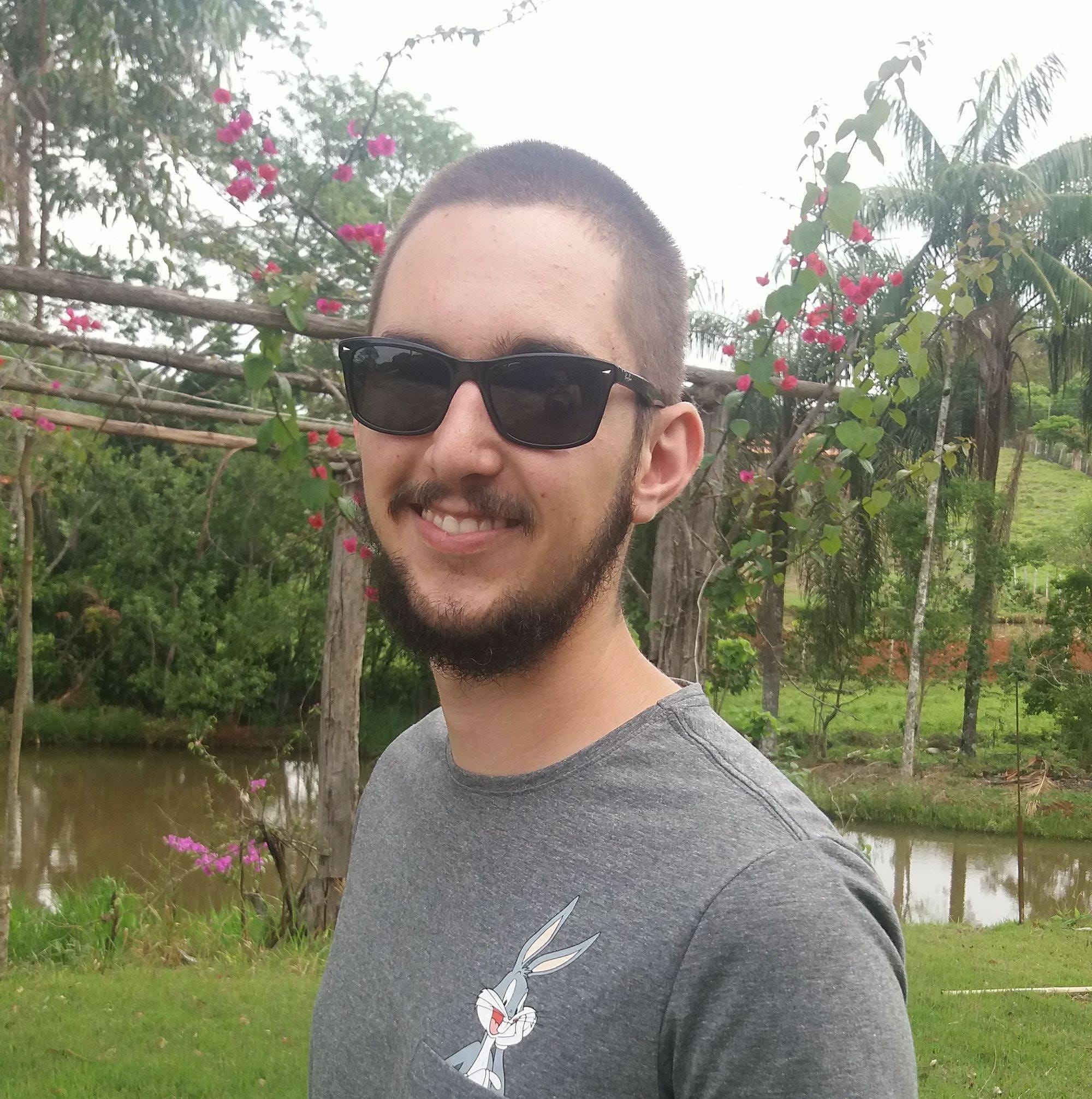 Luiz Lima – Medium