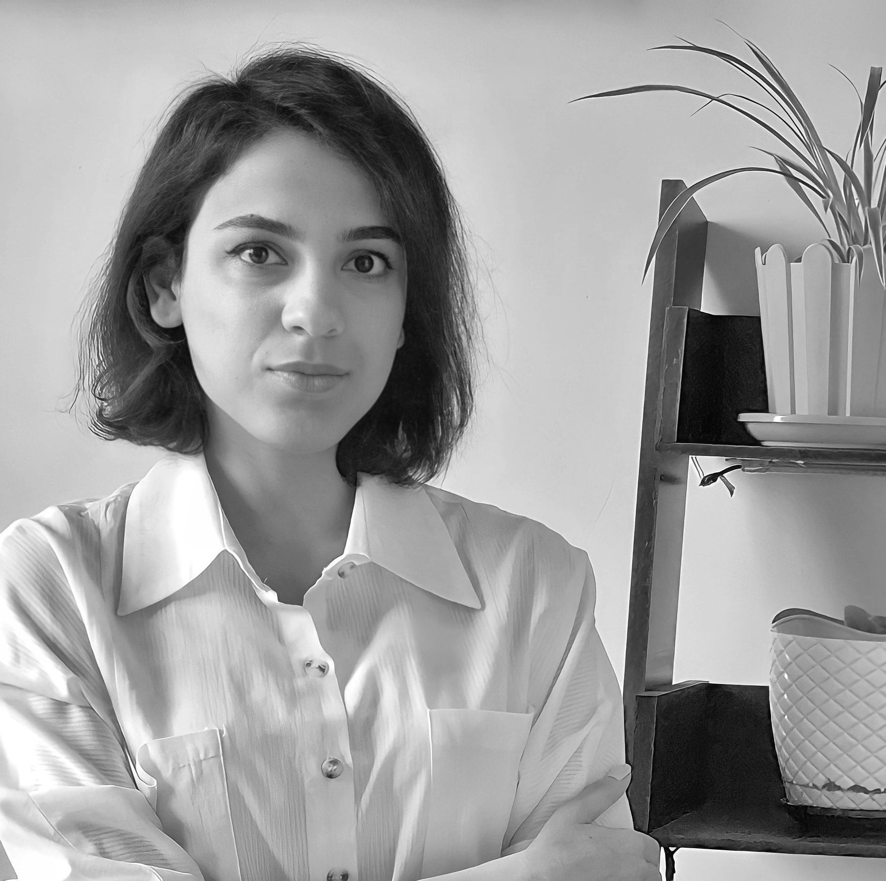 Mahdis Atabaki – Medium