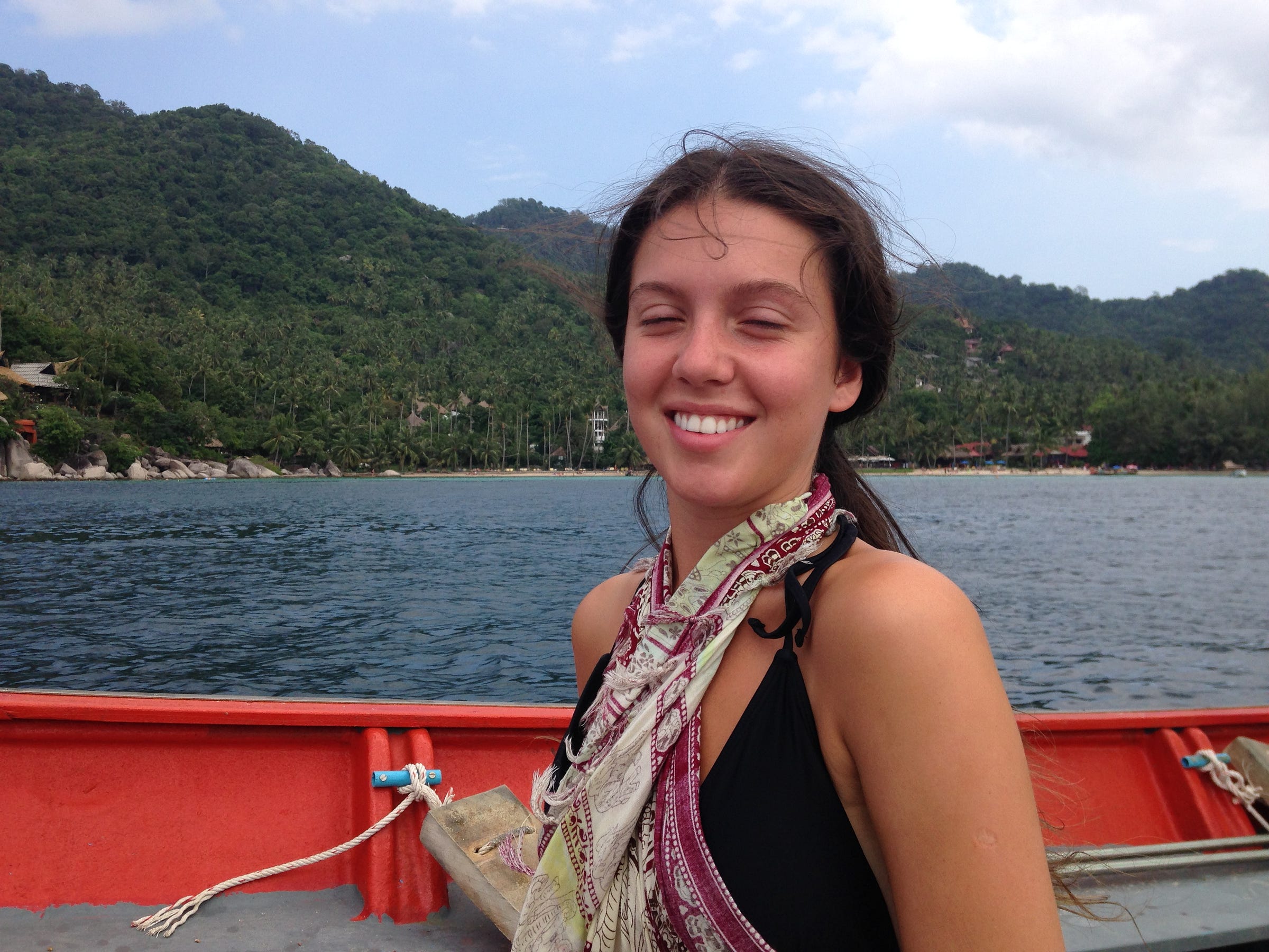 Alexandra Logushova – Medium