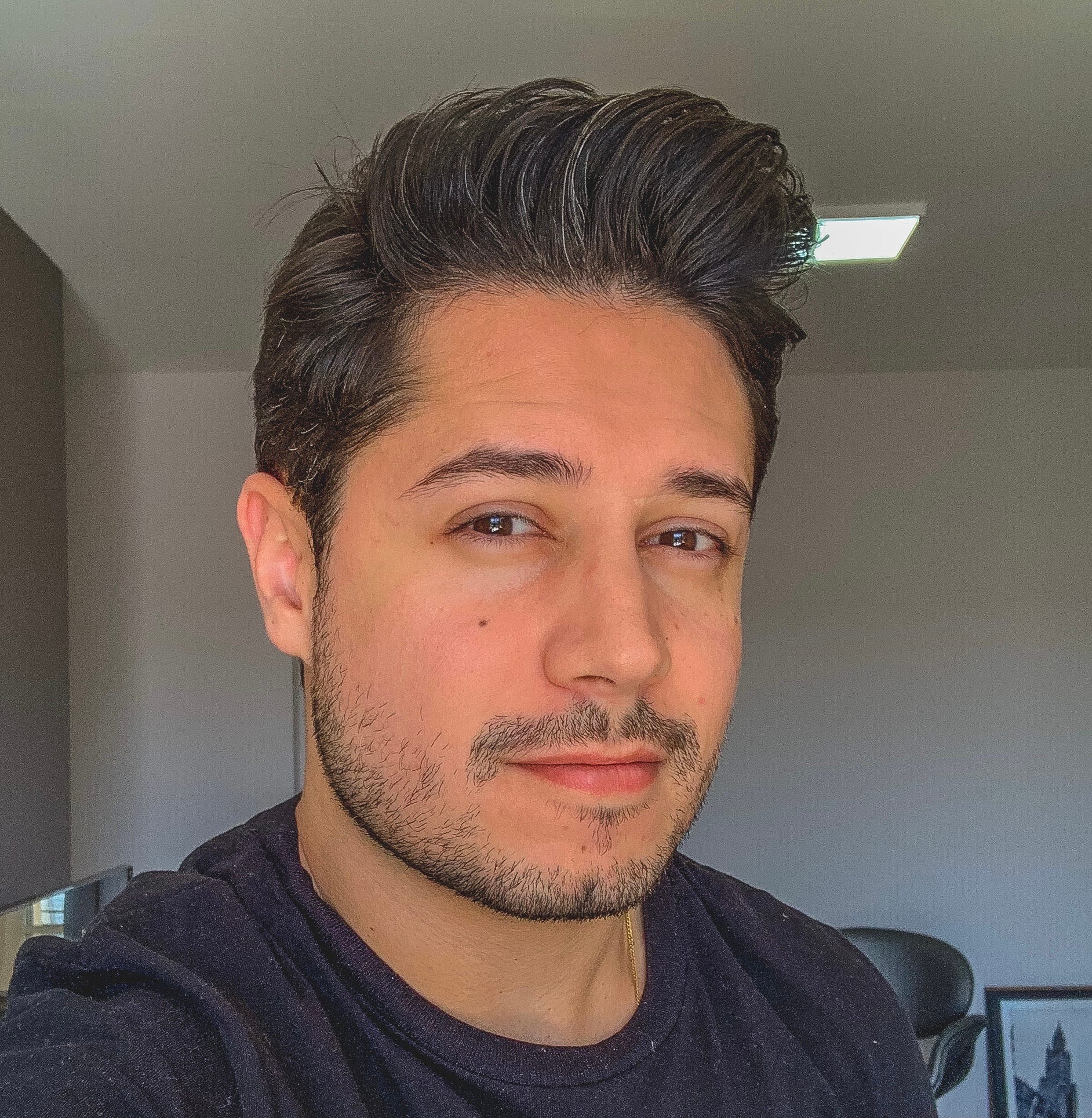 Felipe Mendes – Medium