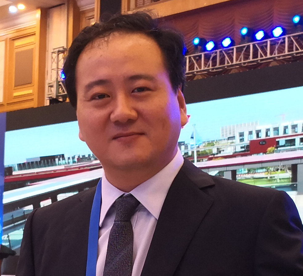 Wan Lin – Medium