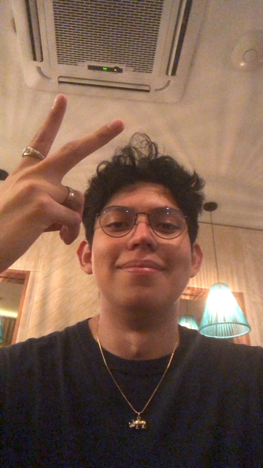 Carlos Lezama – Medium