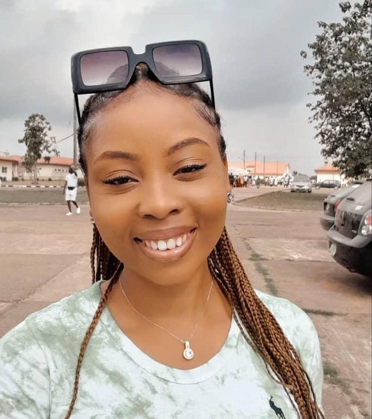 Nora Owowo – Medium