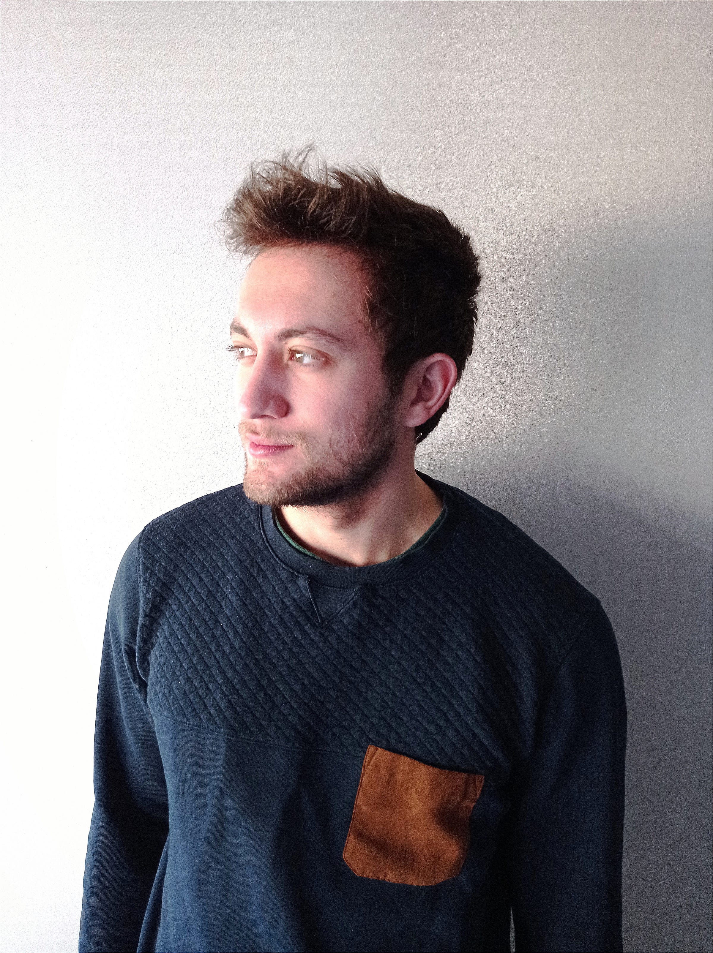 Arnaud Brown – Medium