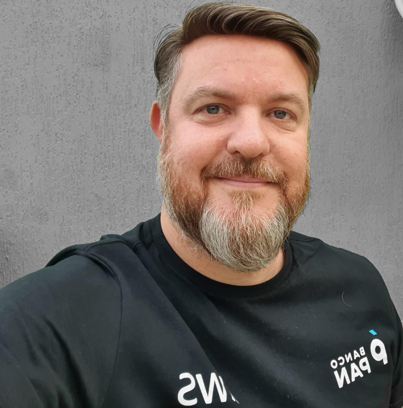 Otoniel L Ribeiro Jr – Medium