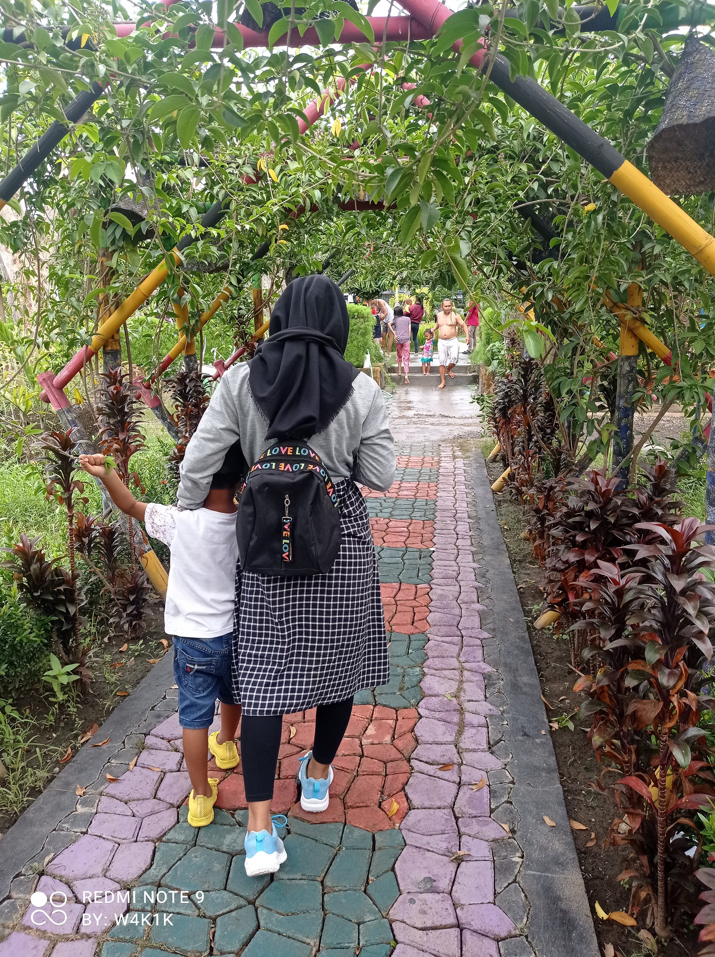 kuning – Medium