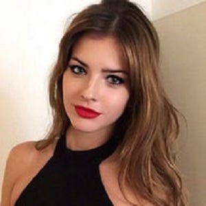 Flor Suarez – Medium