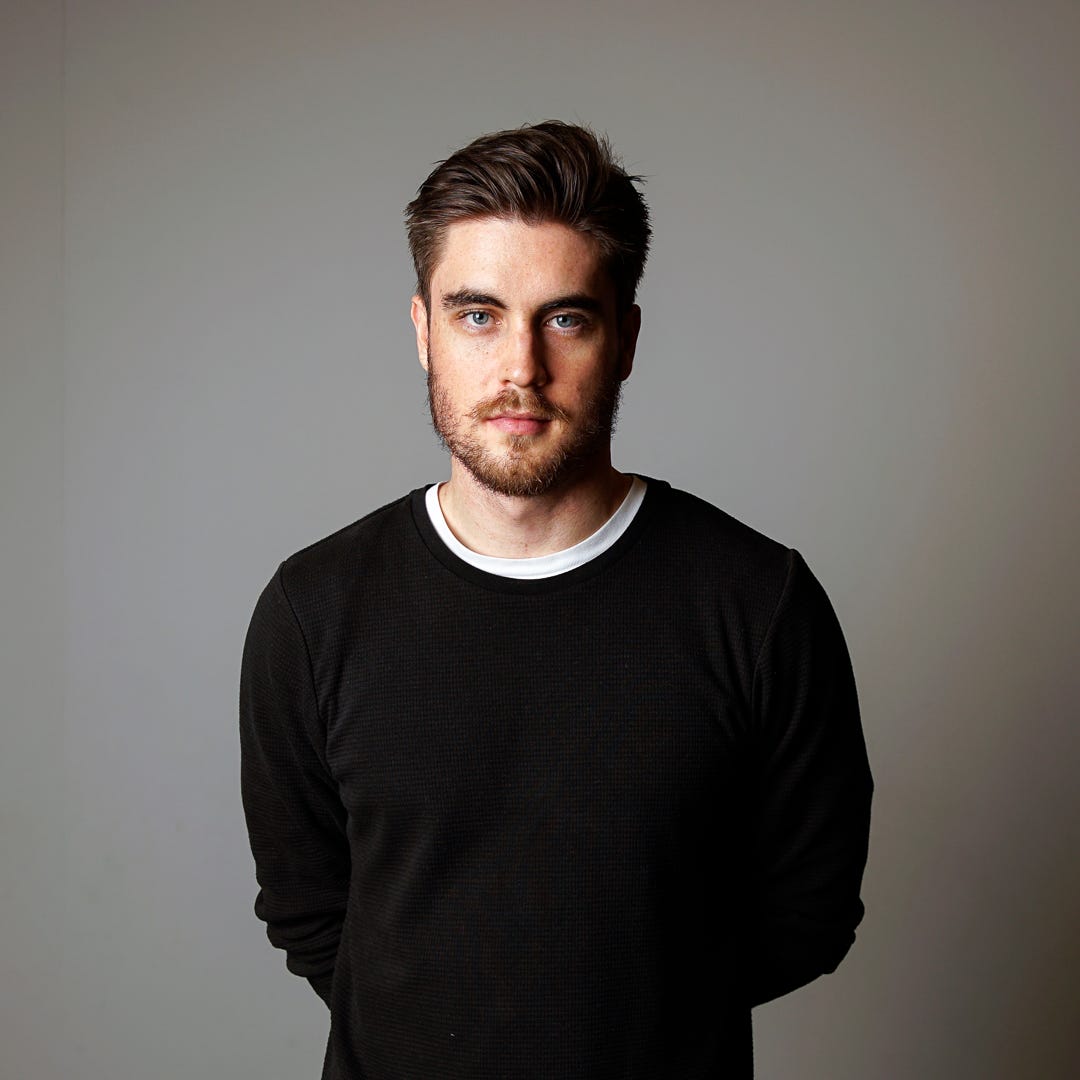 Thomas Hexton – Medium