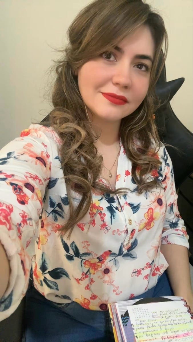 Magi Encina – Medium