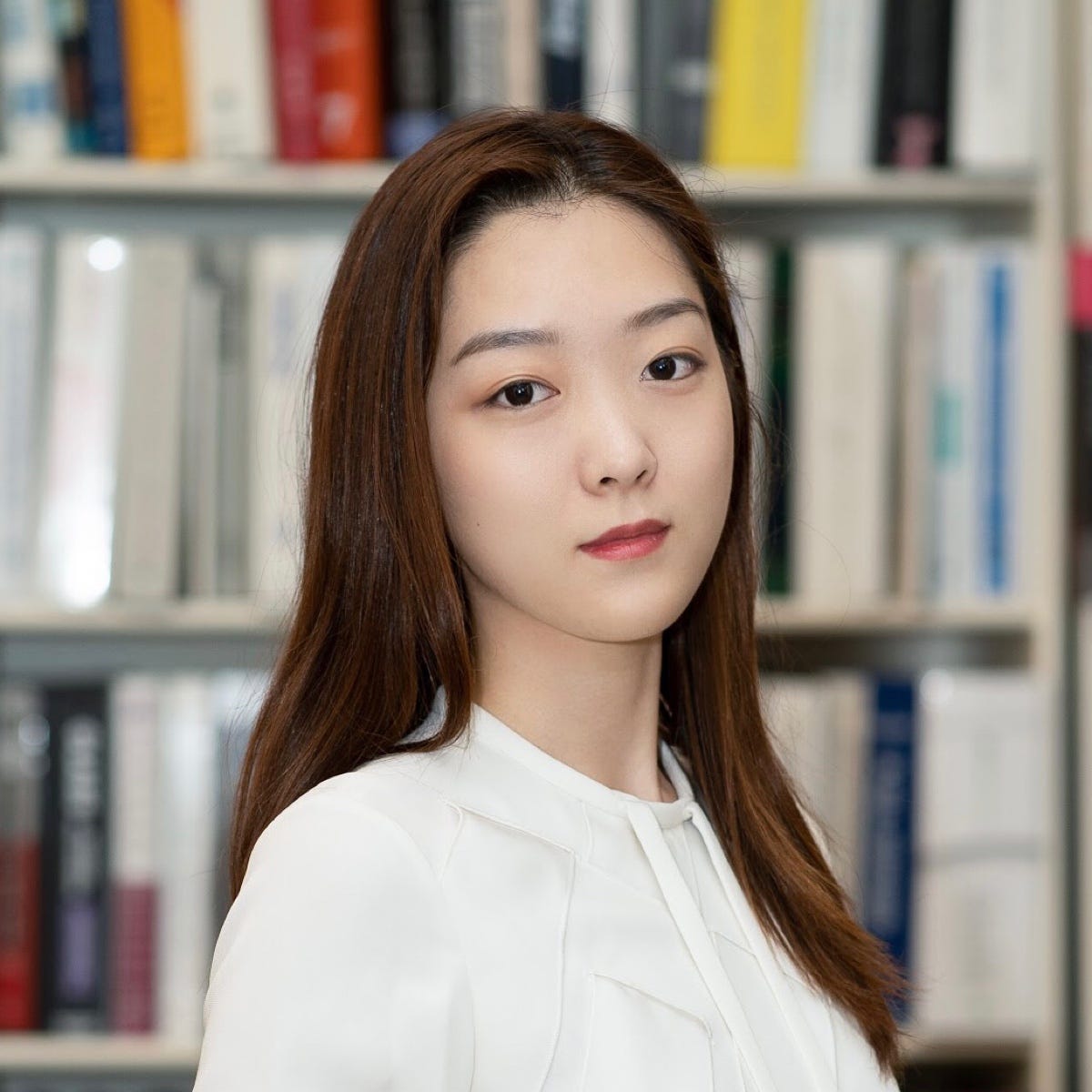 Shunyi (Vicny) Yang – Medium