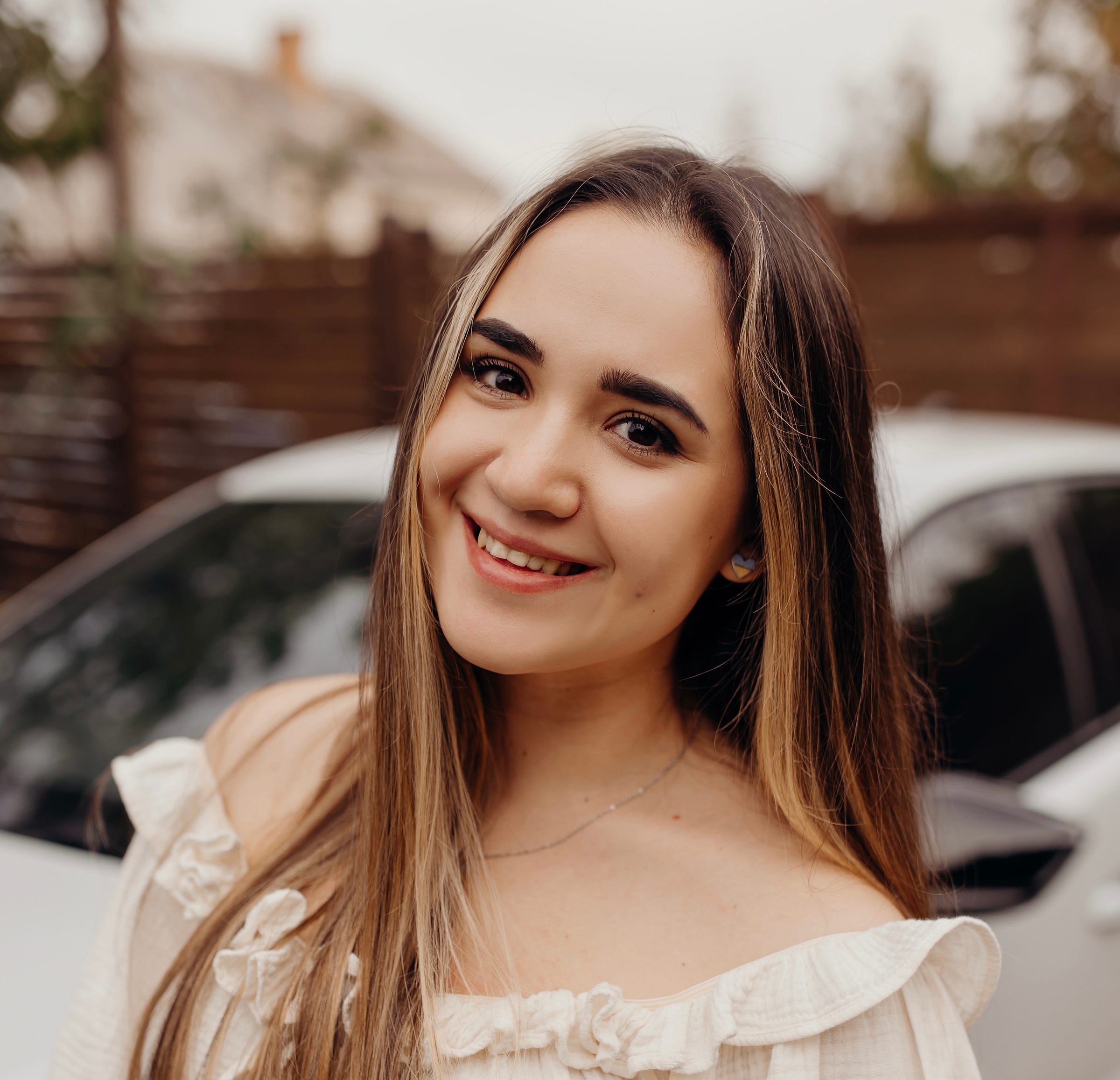 Viktoriia Ladchuk – Medium