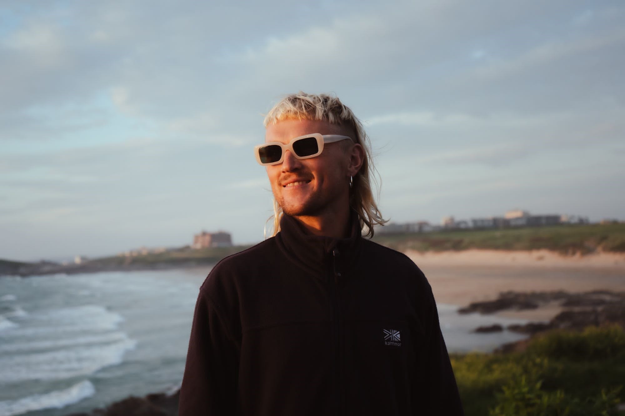 Jake Glover – Medium