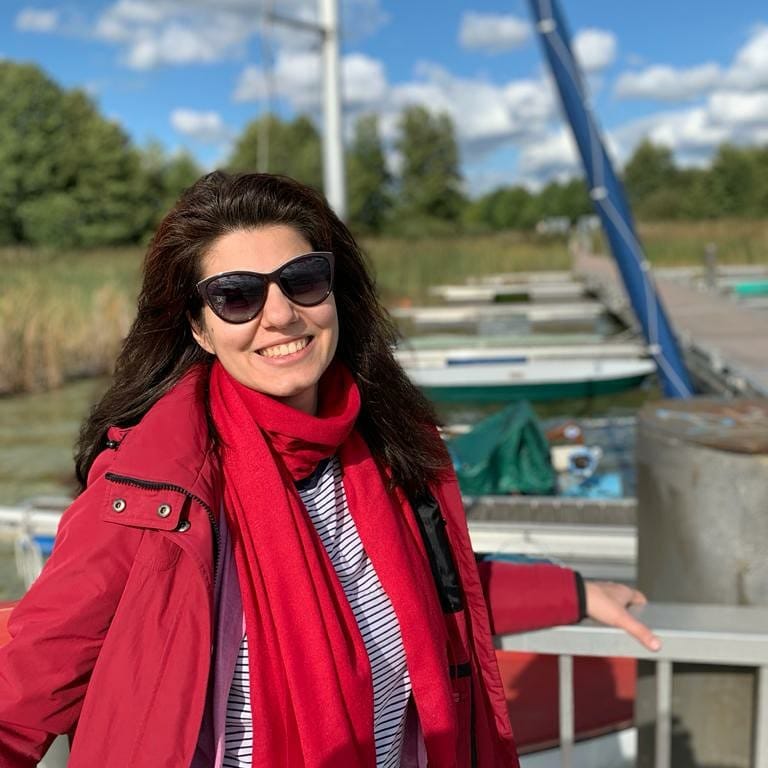 About – Maria Silvia Savulescu – Medium