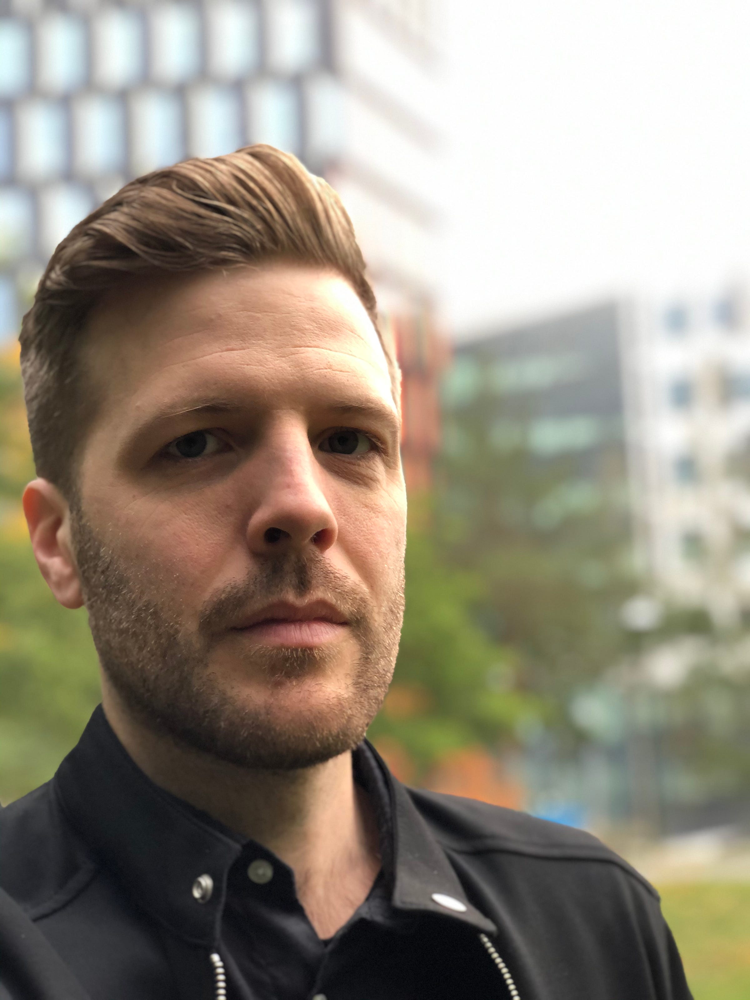 Tomas Wahlstrom – Medium