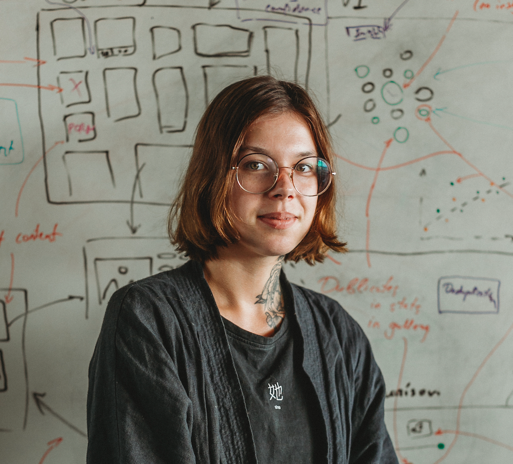 Elena Naida – Medium