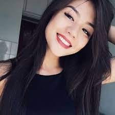 Charli Eliana – Medium