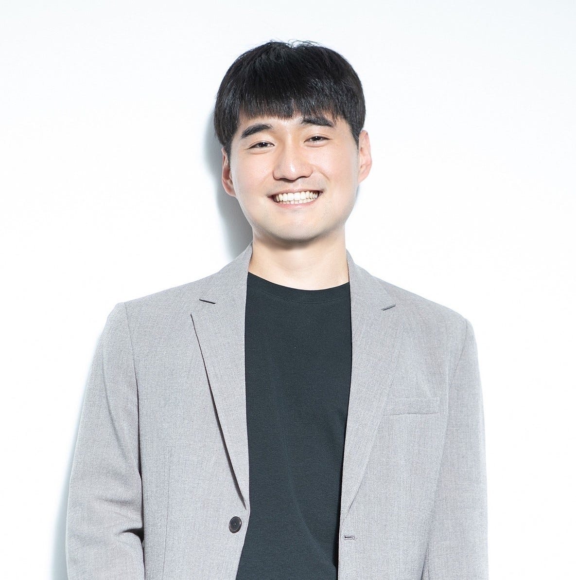 About – Aaron – Medium