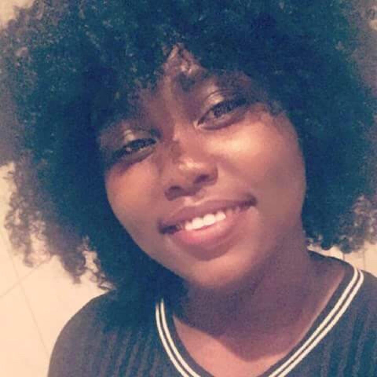 Rosemond Oremegue – Medium