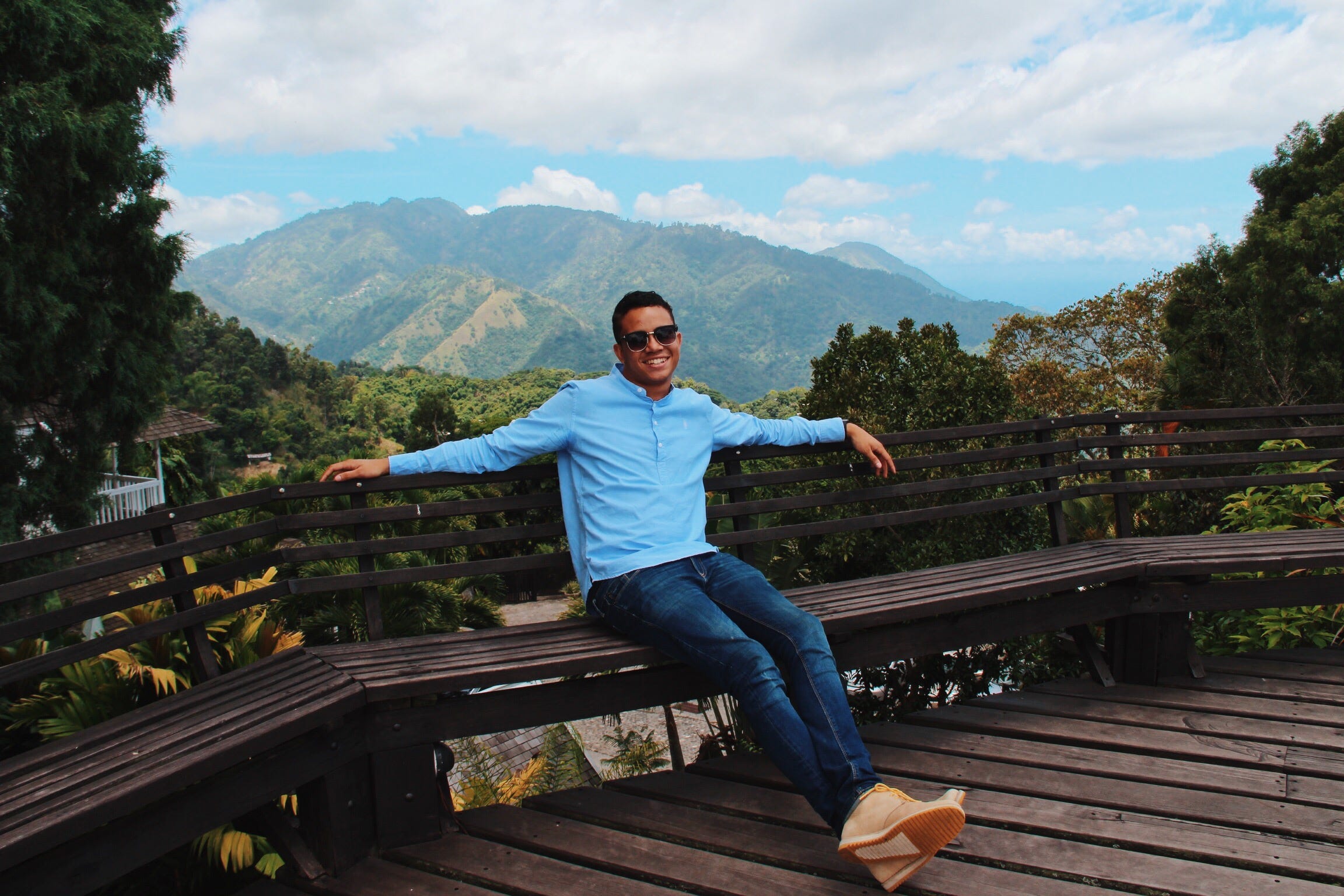 Chad Nehemiah – Medium