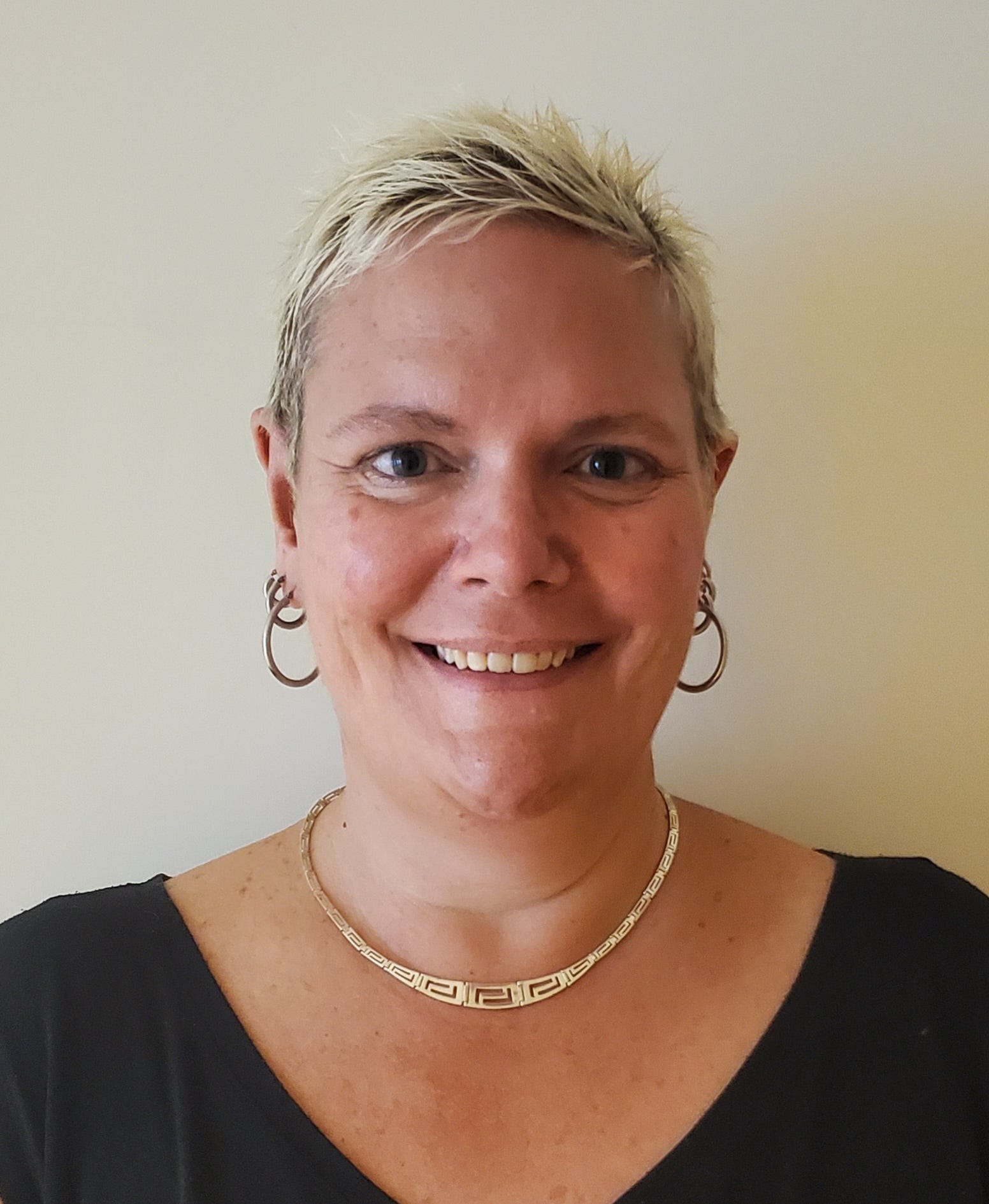 Nicole Stacey – Medium