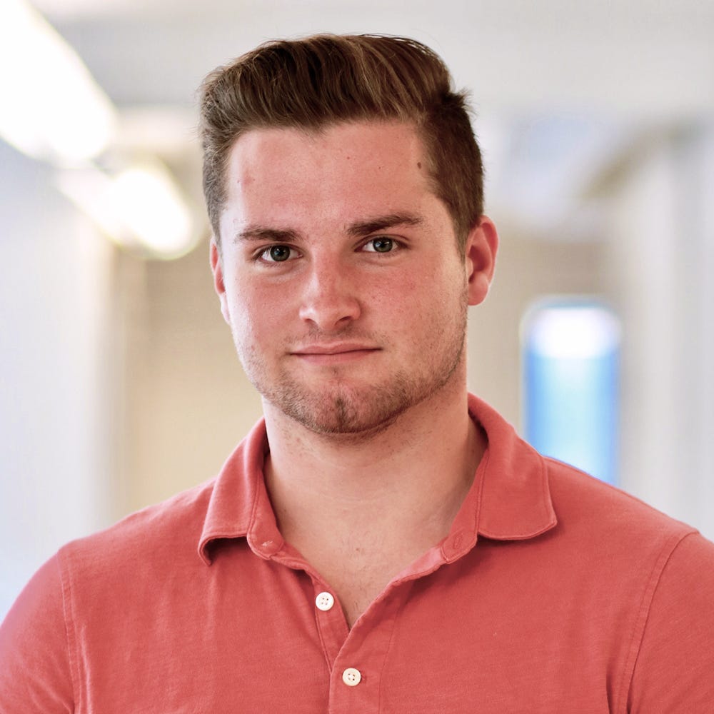 Max Klapow – Medium