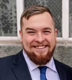 Alex Bochenek – Medium