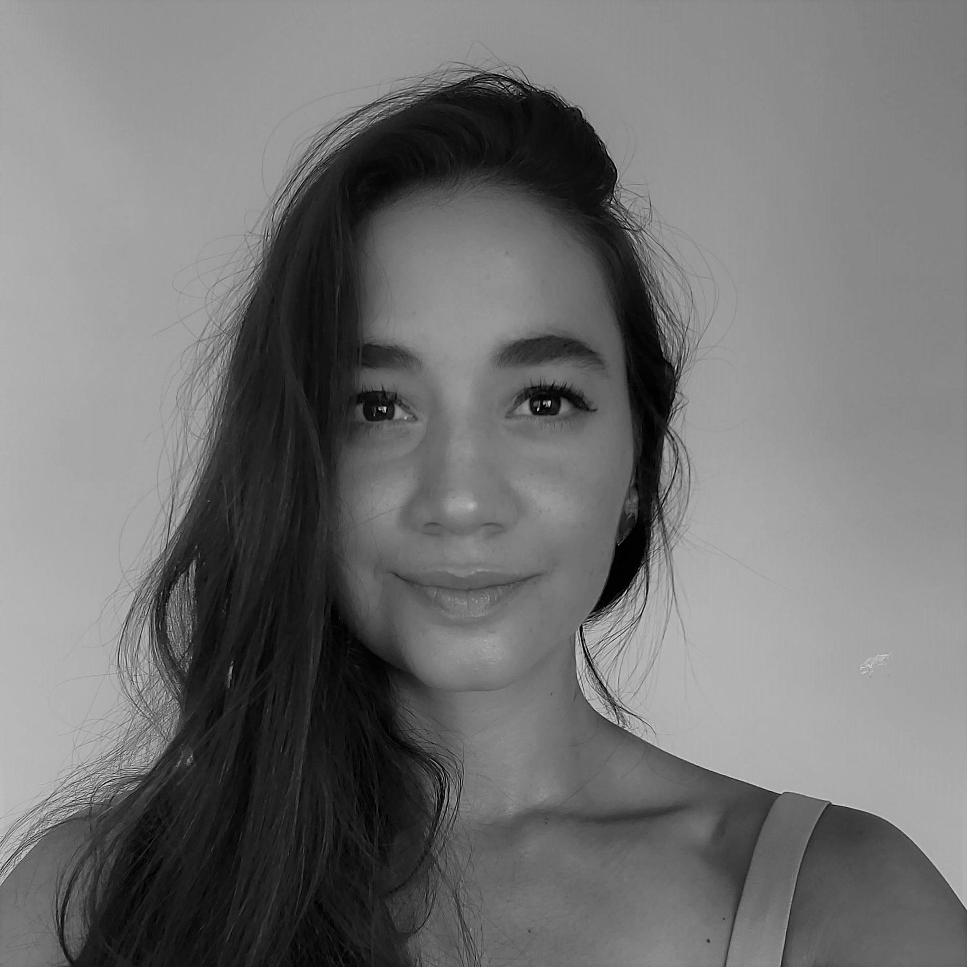 Caro Aguilar – Medium