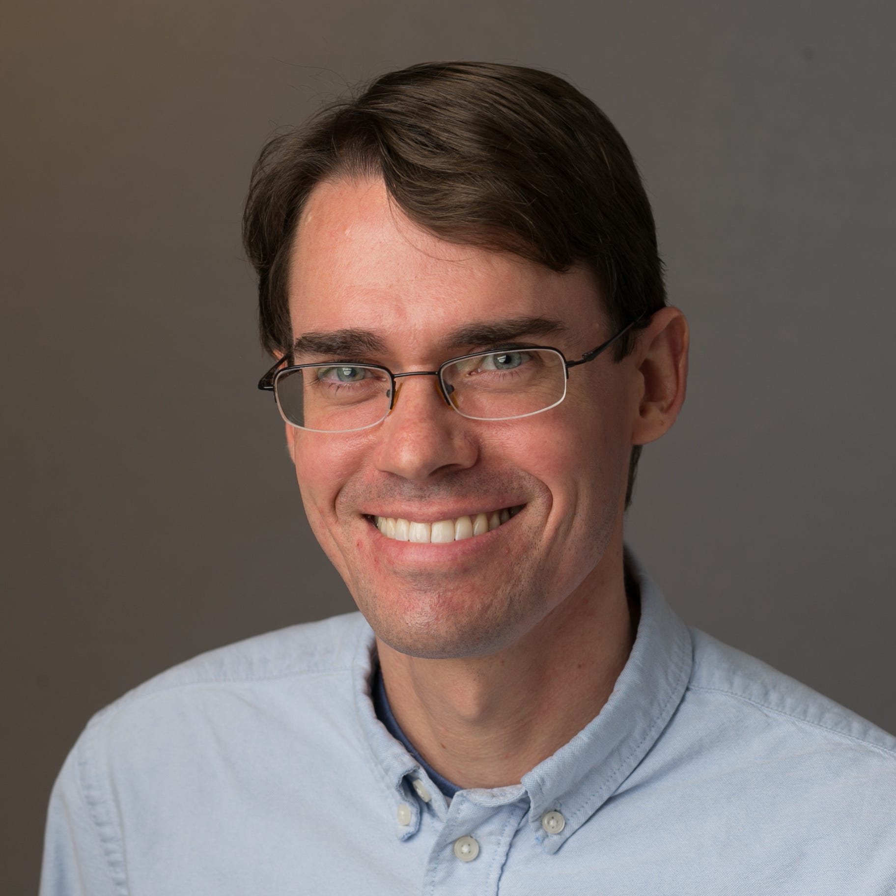 Daniel Hogan – Medium
