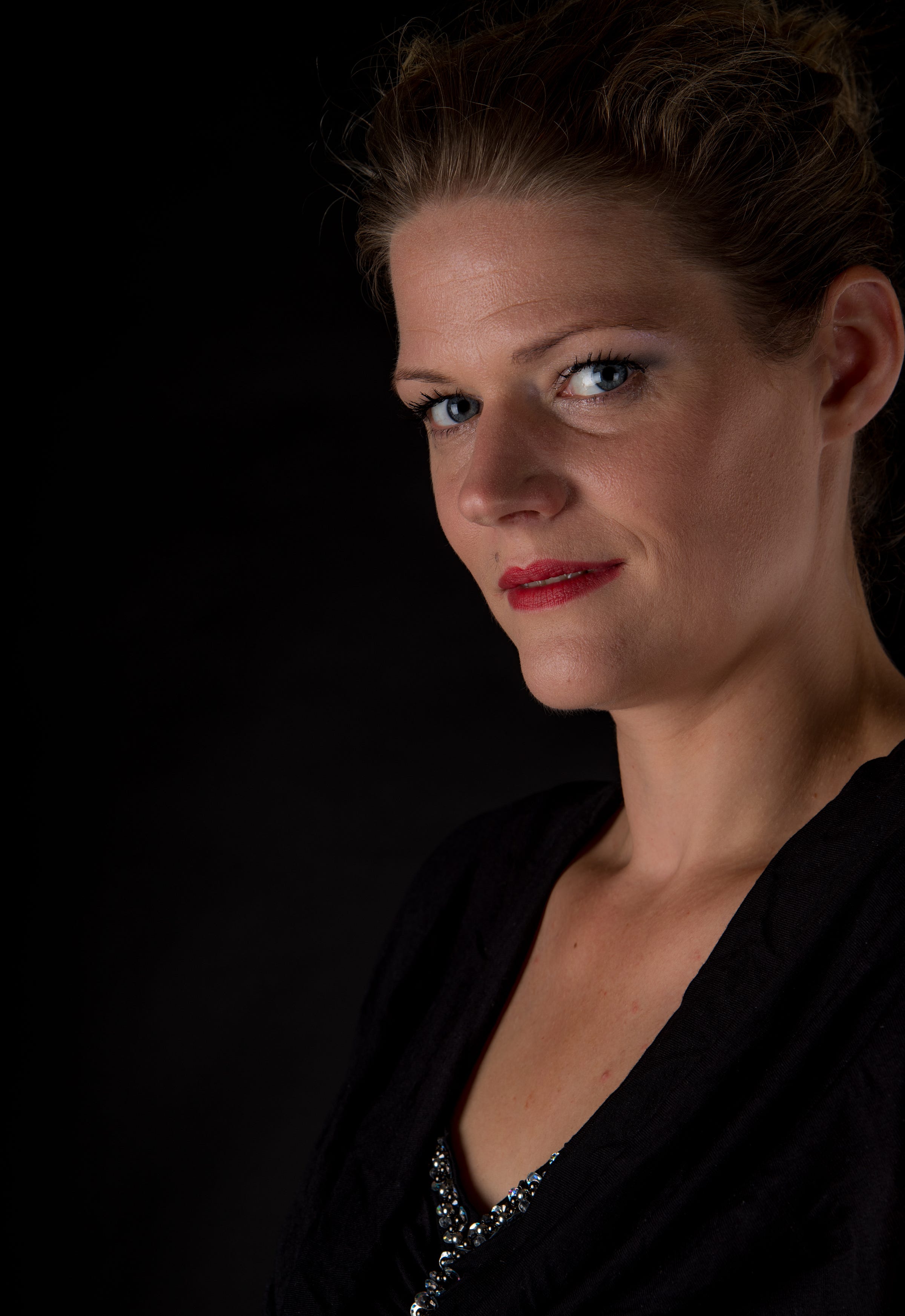 Bastienne – Medium