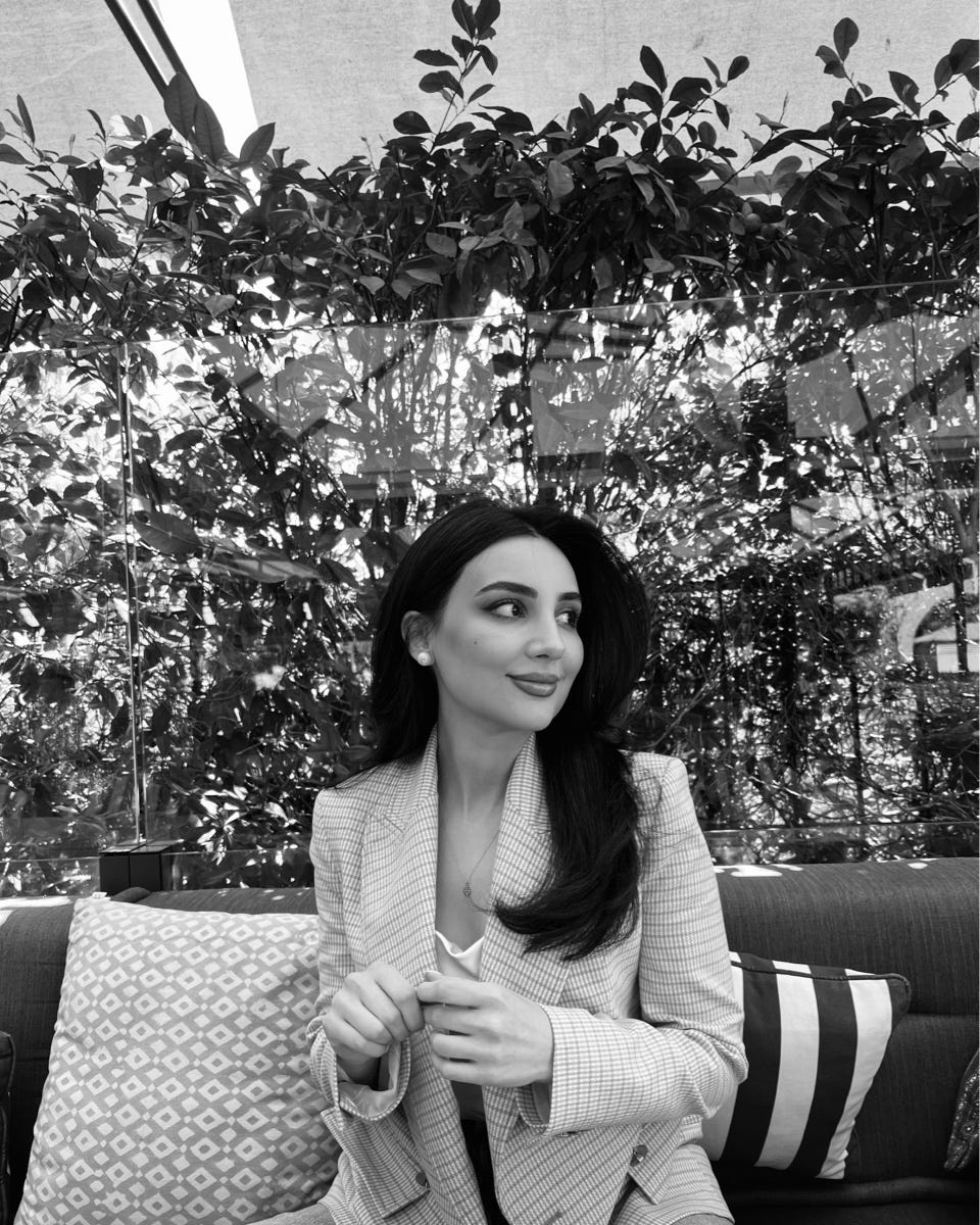 Fidan Aliy – Medium