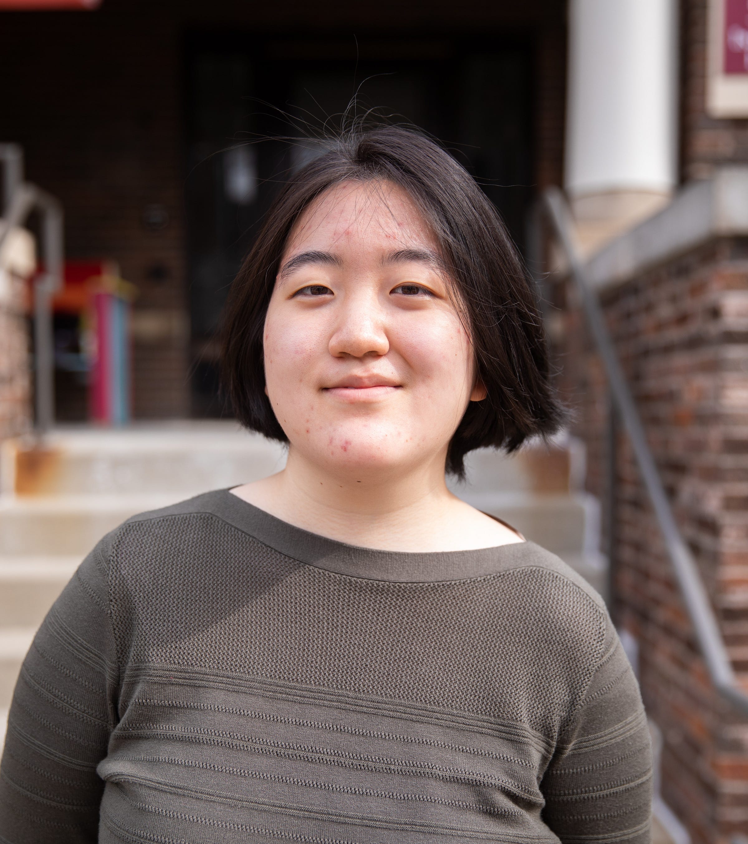 Julia Du – Medium