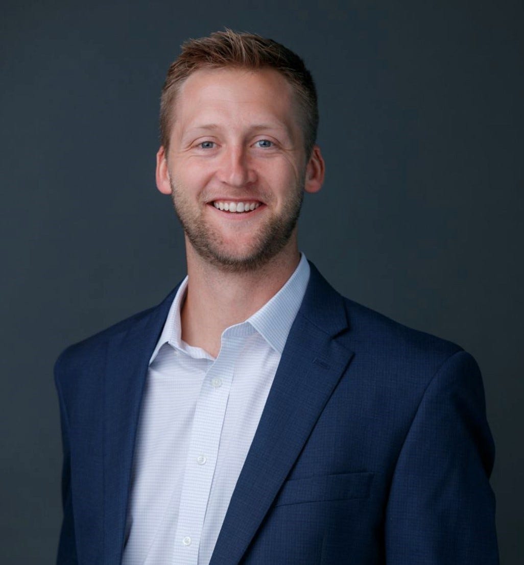 Nick Marshall – Medium