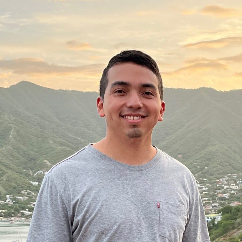 Carlos Galarza – Medium